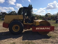 Compactadora Vibratoria Dynapac CA251 seminueva