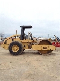 Compactadora Vibratoria Caterpillar CS-533 usada