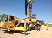 Gruas Grove AT700B en venta, usada