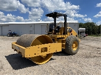 Compactadora Vibratoria Caterpillar CS-533E seminueva en perfecto