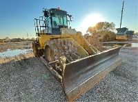 Compactadoras Suelos Y Rellenos Caterpillar 815F usada a la venta