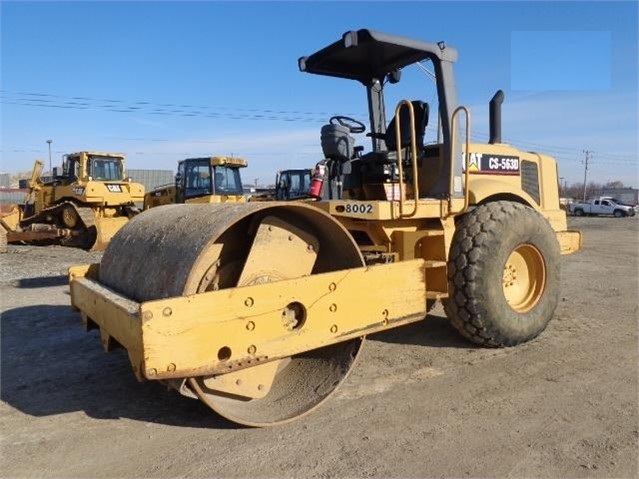Compactadora Vibratoria Caterpillar CS-563D de importacion a la v